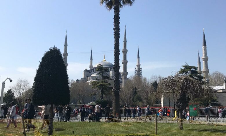 Why is it worth visiting Istanbul in April? » Expat Guide Turkey